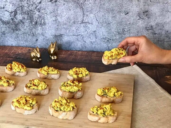 Vegan Deviled Eggs Crostini (Super Easy!) – No Sweat Vegan